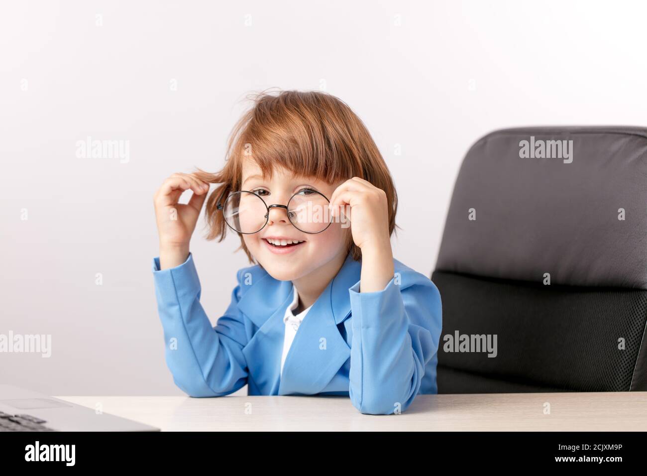 Lauging hi-res stock photography and images - Alamy