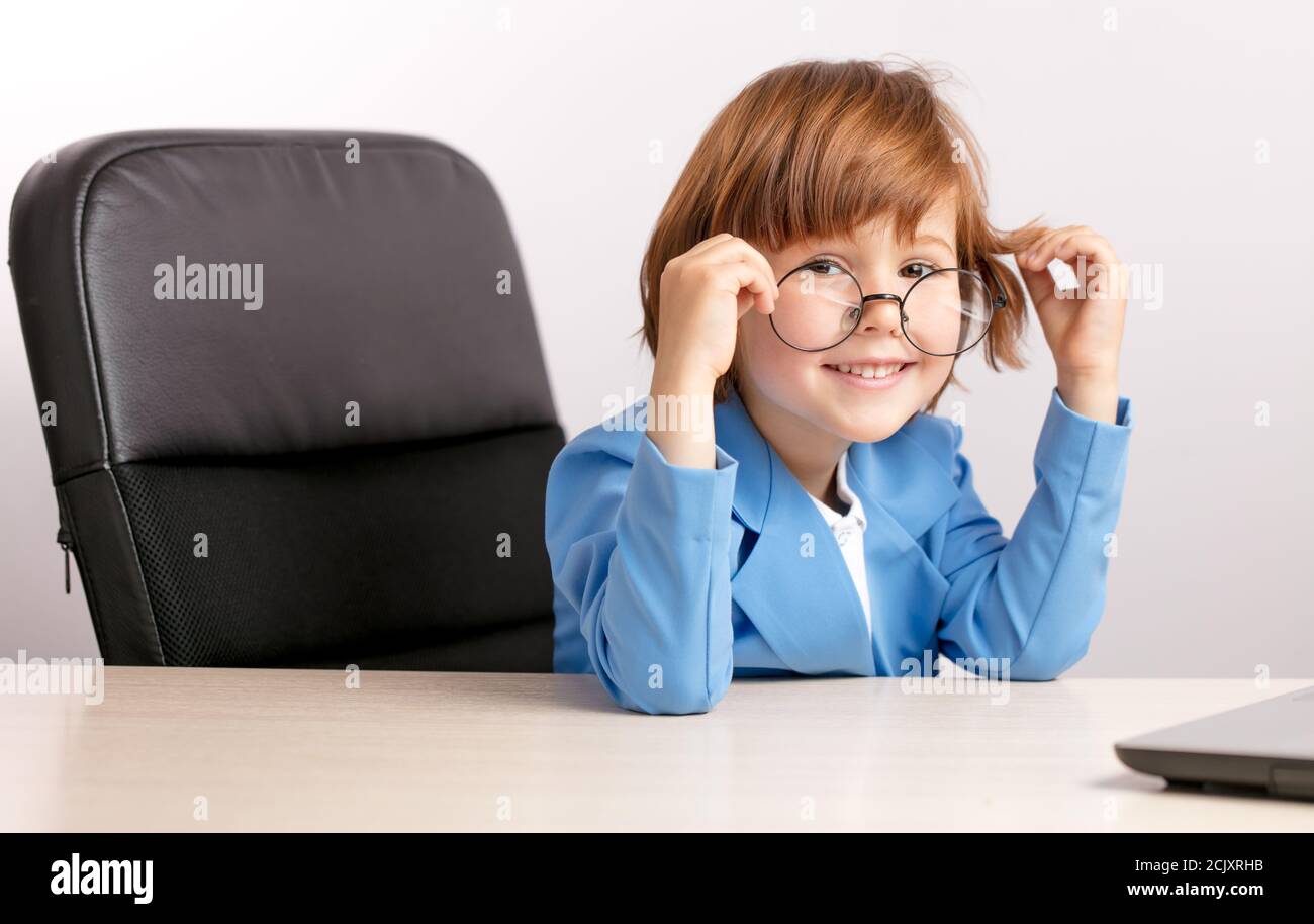 Ginger employee hi-res stock photography and images - Alamy