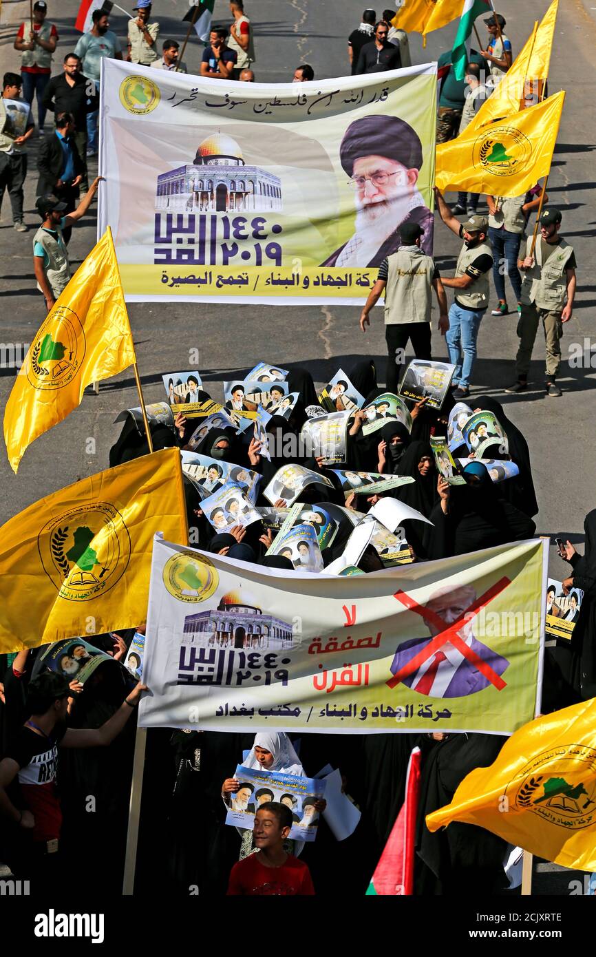 Annual muslim day parade women hi-res stock photography and images - Alamy