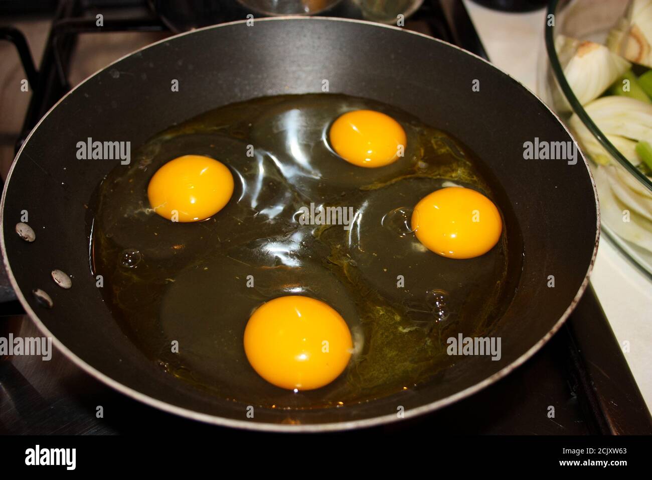 Pan fried chicken eggs hi-res stock photography and images - Alamy