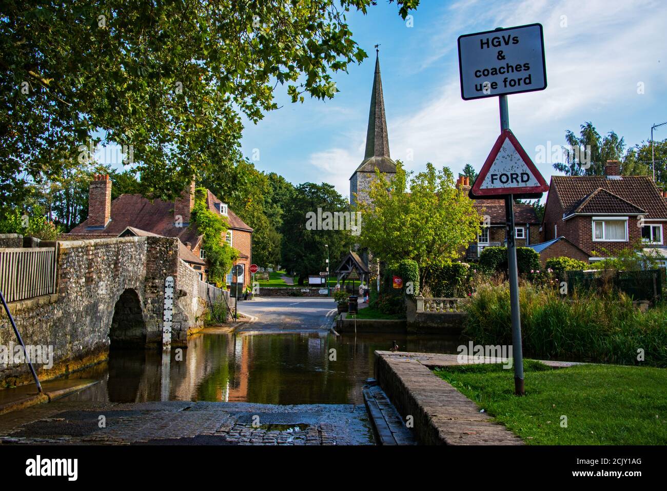 Rivers with ford hi-res stock photography and images - Alamy