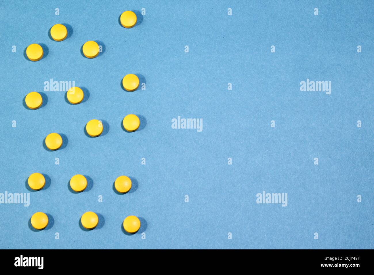 Round blue pill hi-res stock photography and images - Alamy