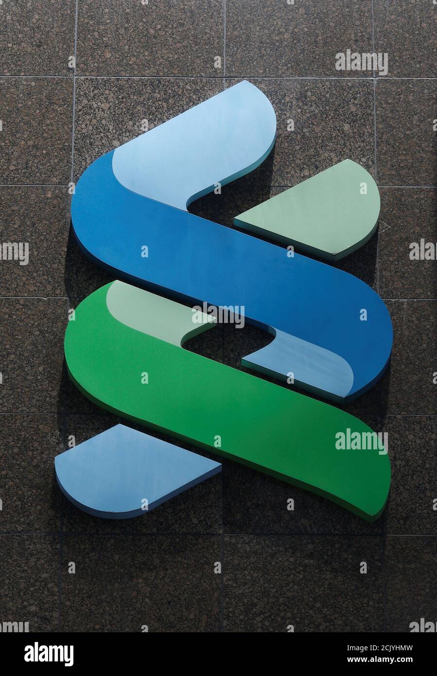 Standard Chartered Bank Singapore High Resolution Stock Photography and ...