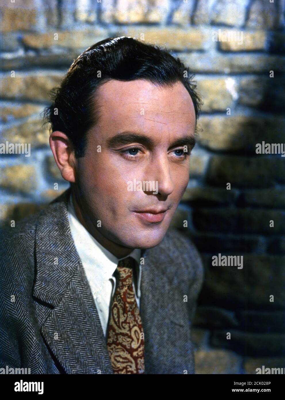 DENNIS PRICE 1947 Head and Shoulders Colour Portrait Stock Photo - Alamy
