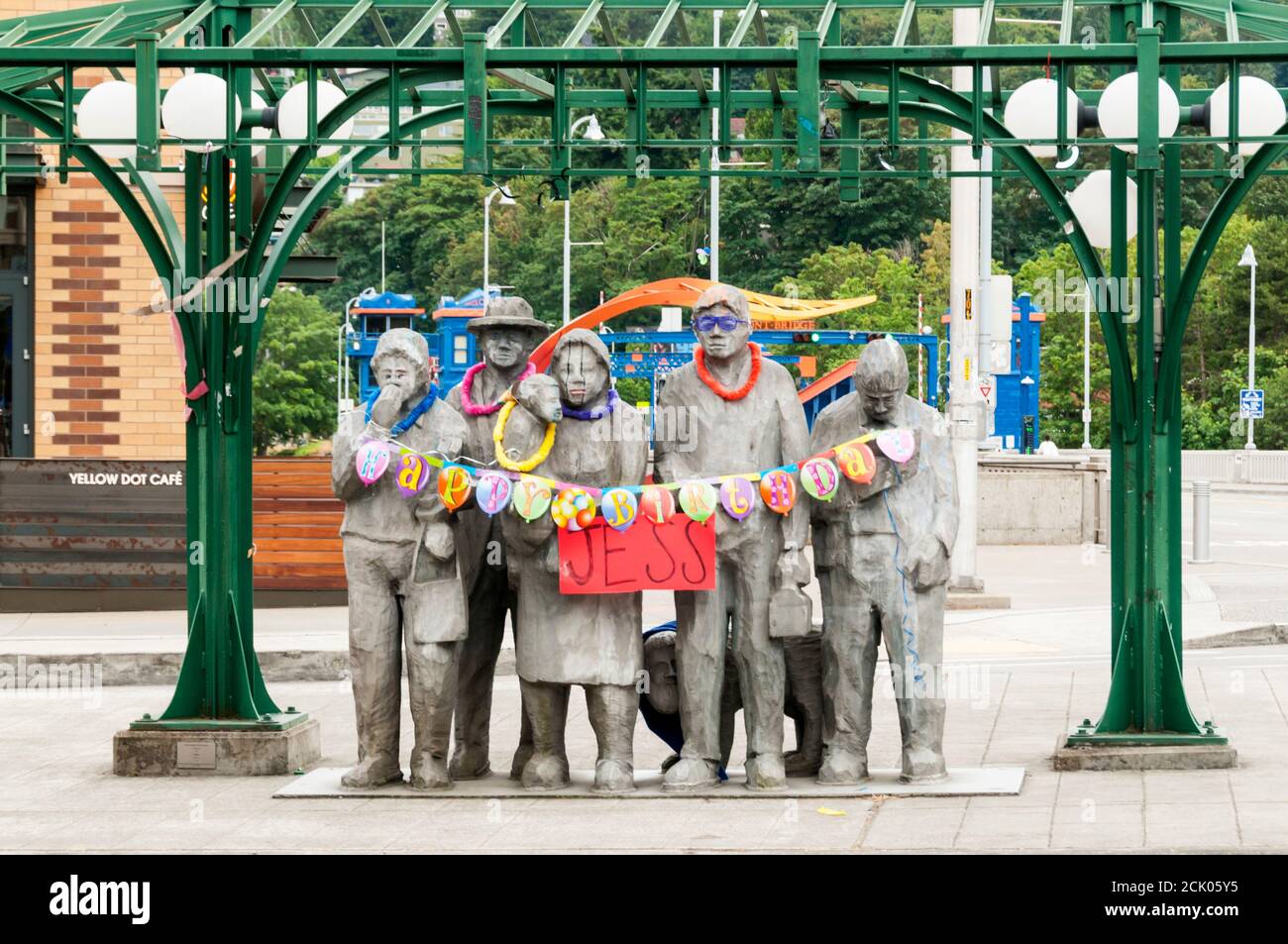People waiting for the interurban hi-res stock photography and images ...