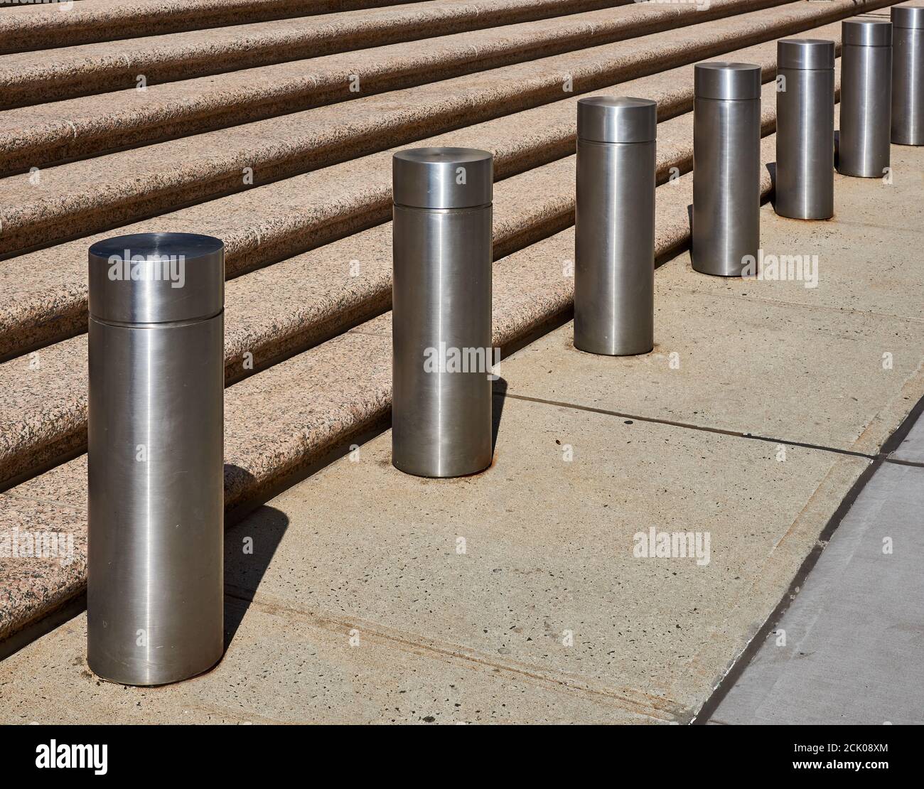 Security bollards in new york hi-res stock photography and images - Alamy