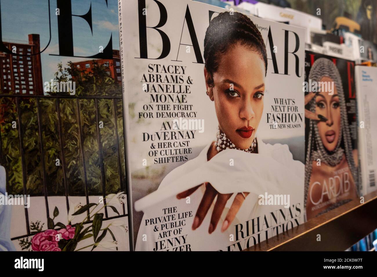 Bazaar magazine cover hi-res stock photography and images - Alamy