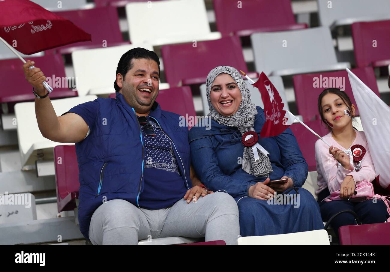 Middle east football fans uae hi-res stock photography and images - Alamy