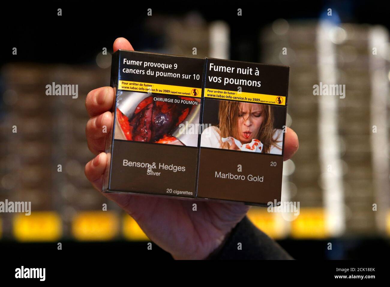 Cigarette plain packaging with warnings hi-res stock photography and ...
