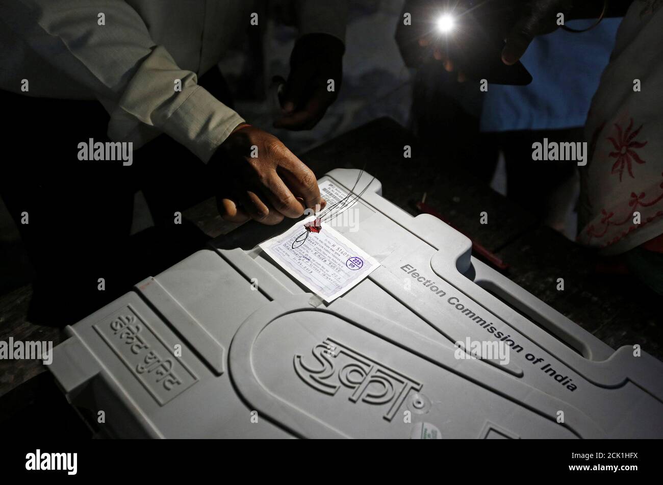 Indian voting machine hi-res stock photography and images - Alamy
