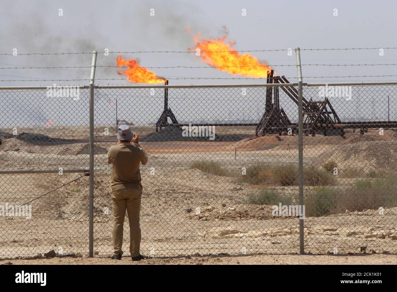 Mobil oil 1 hi-res stock photography and images - Alamy