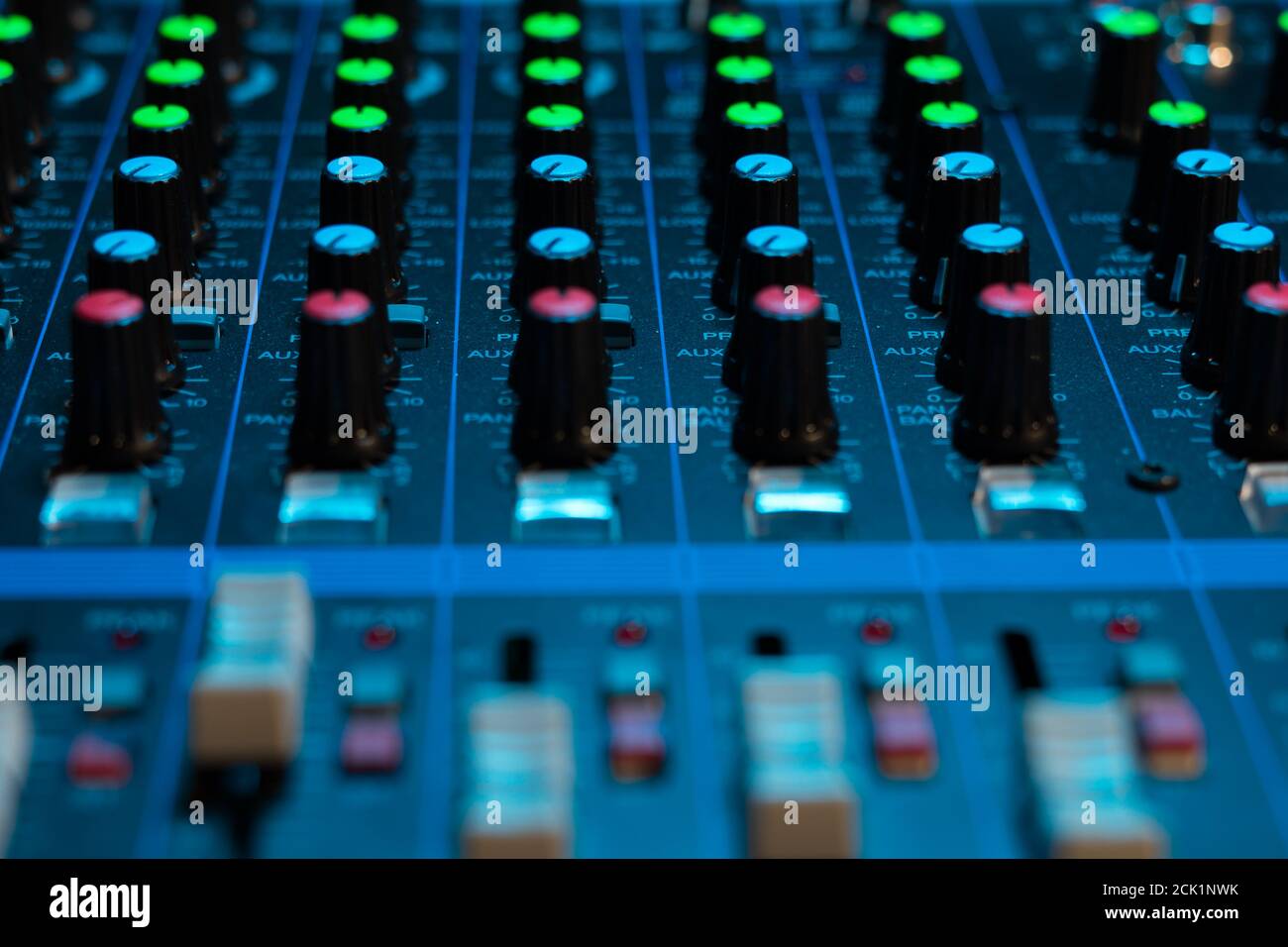 Analogue soundboard at concert hi-res stock photography and images - Alamy