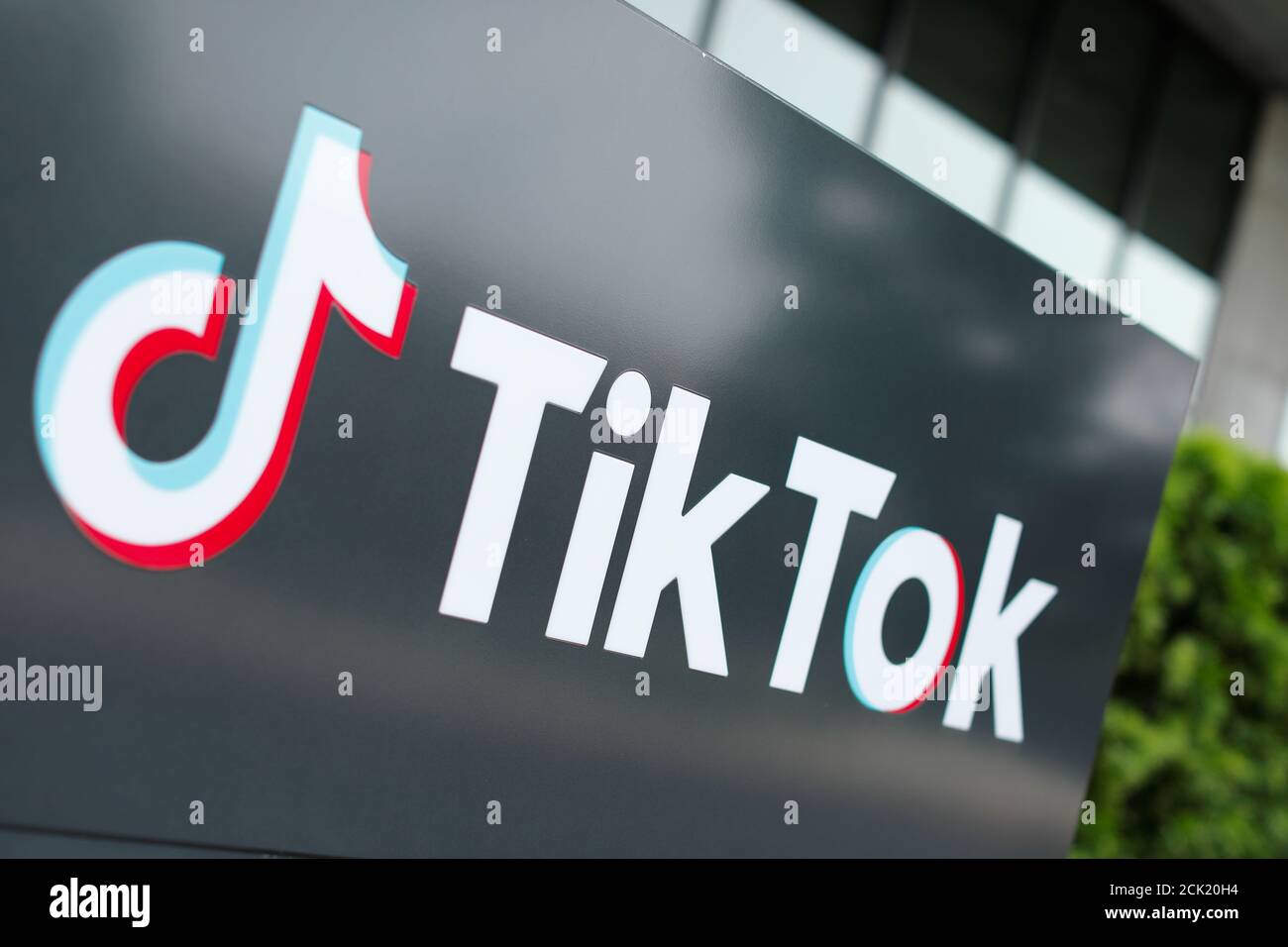 Tiktok Logo 2020 High Resolution Stock Photography and Images - Alamy