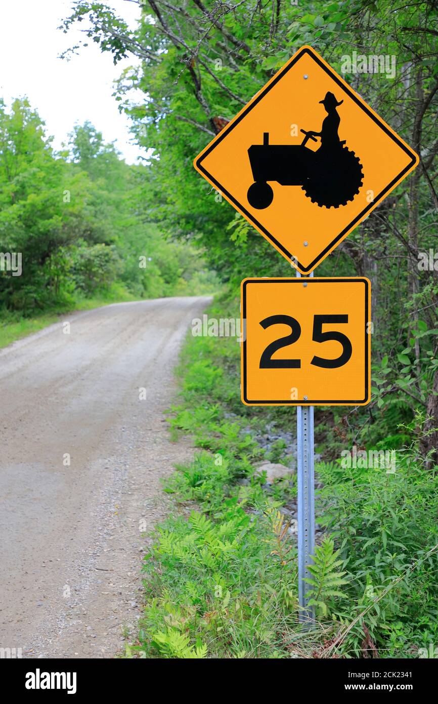 Warning sign farm machinery hi-res stock photography and images - Alamy