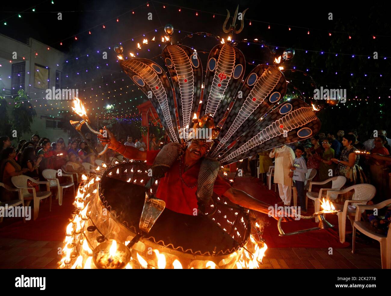 Pintu hi-res stock photography and images - Alamy