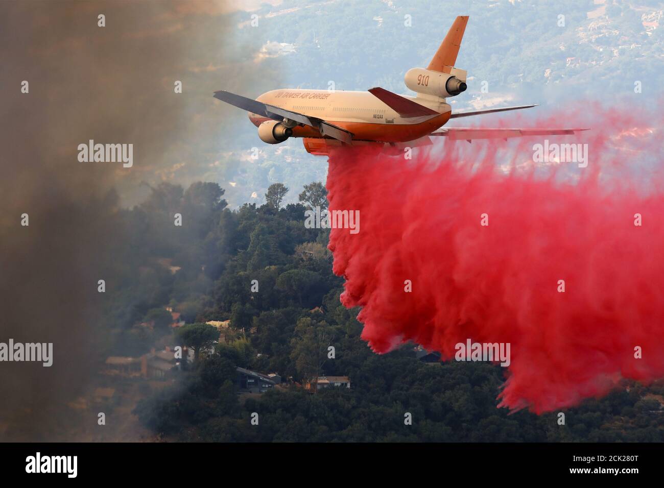 10 Tanker Air Carrier High Resolution Stock Photography and Images - Alamy
