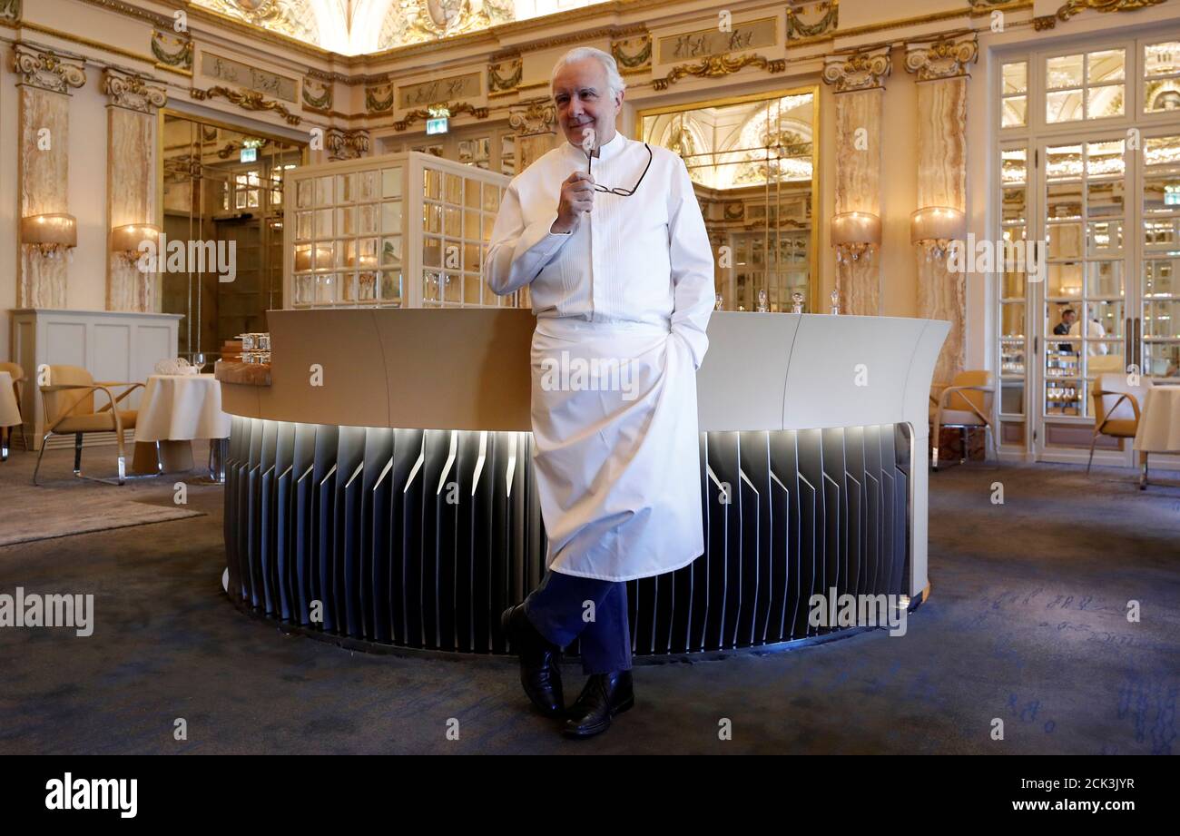 Le louis xv monte carlo hi-res stock photography and images - Alamy