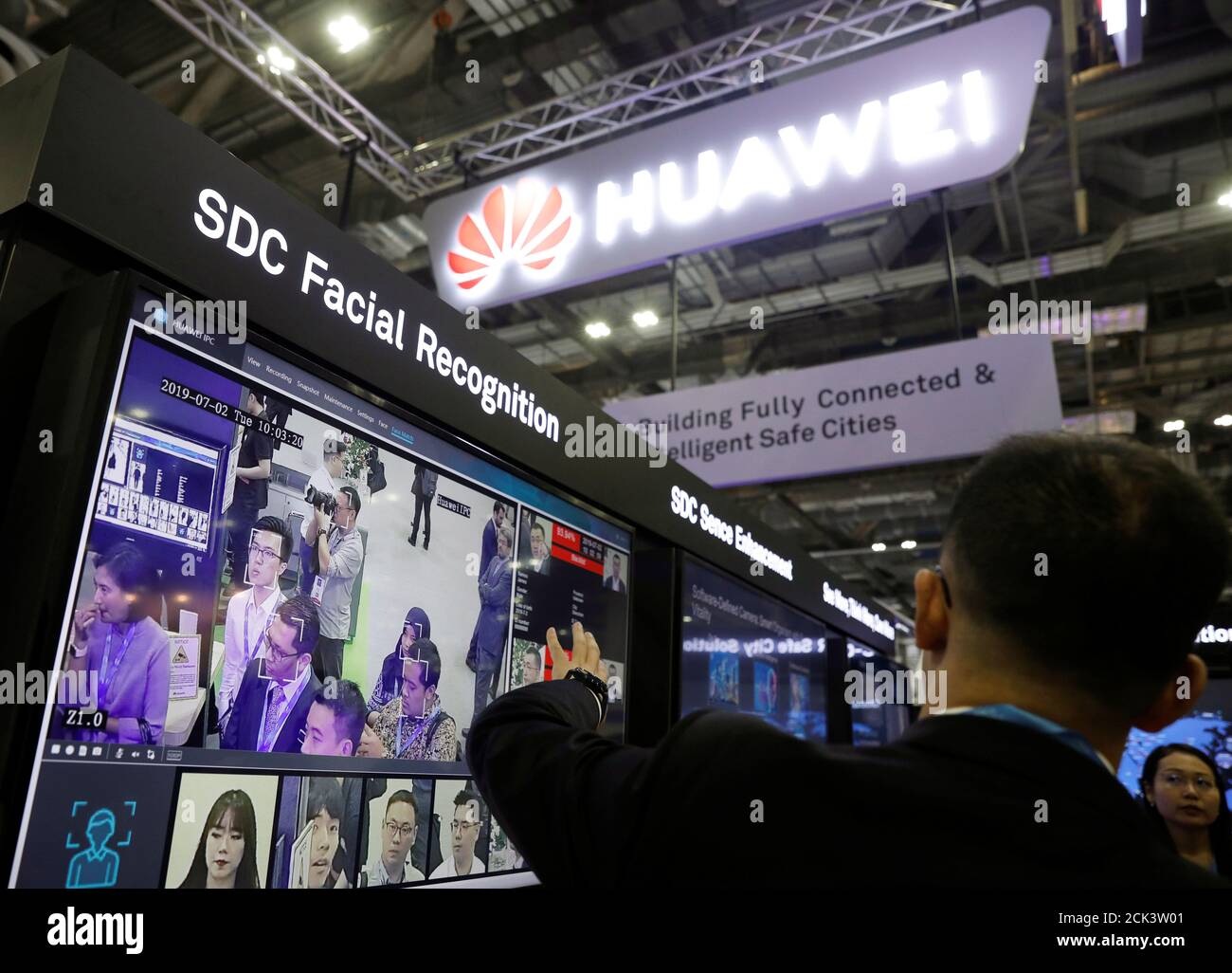 Facial recognition technology hi-res stock photography and images - Alamy