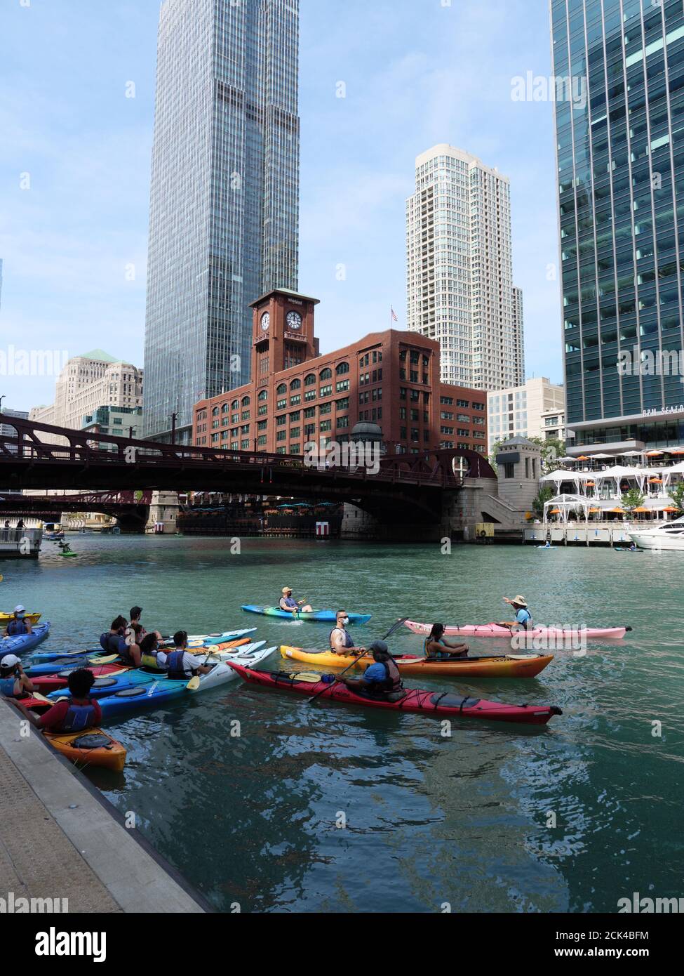 Touring by kayak on the Chicago River Stock Photo - Alamy
