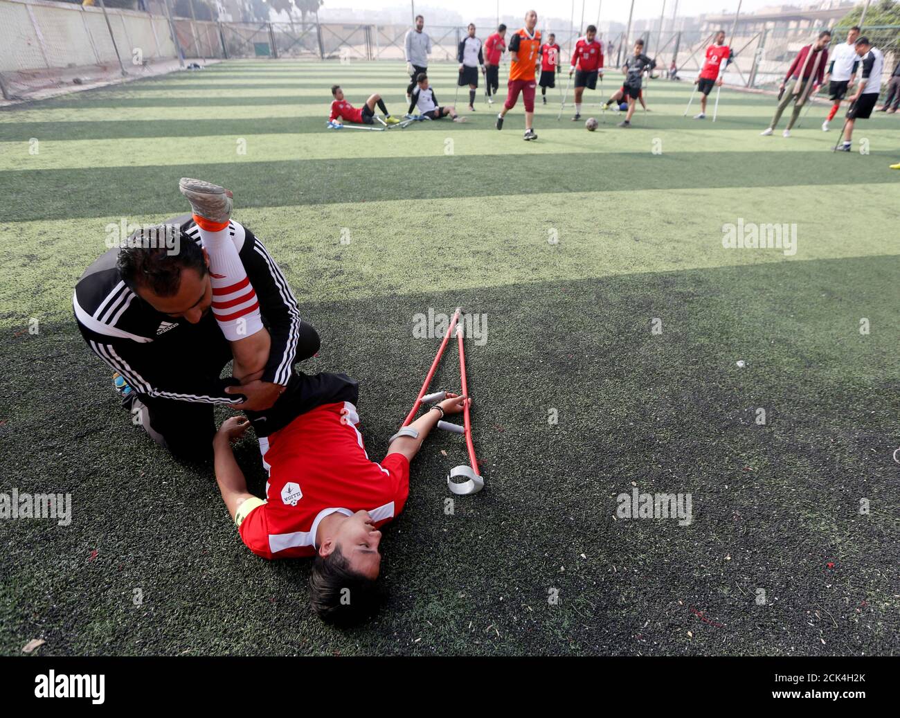 Soccer one legged team hi-res stock photography and images - Alamy