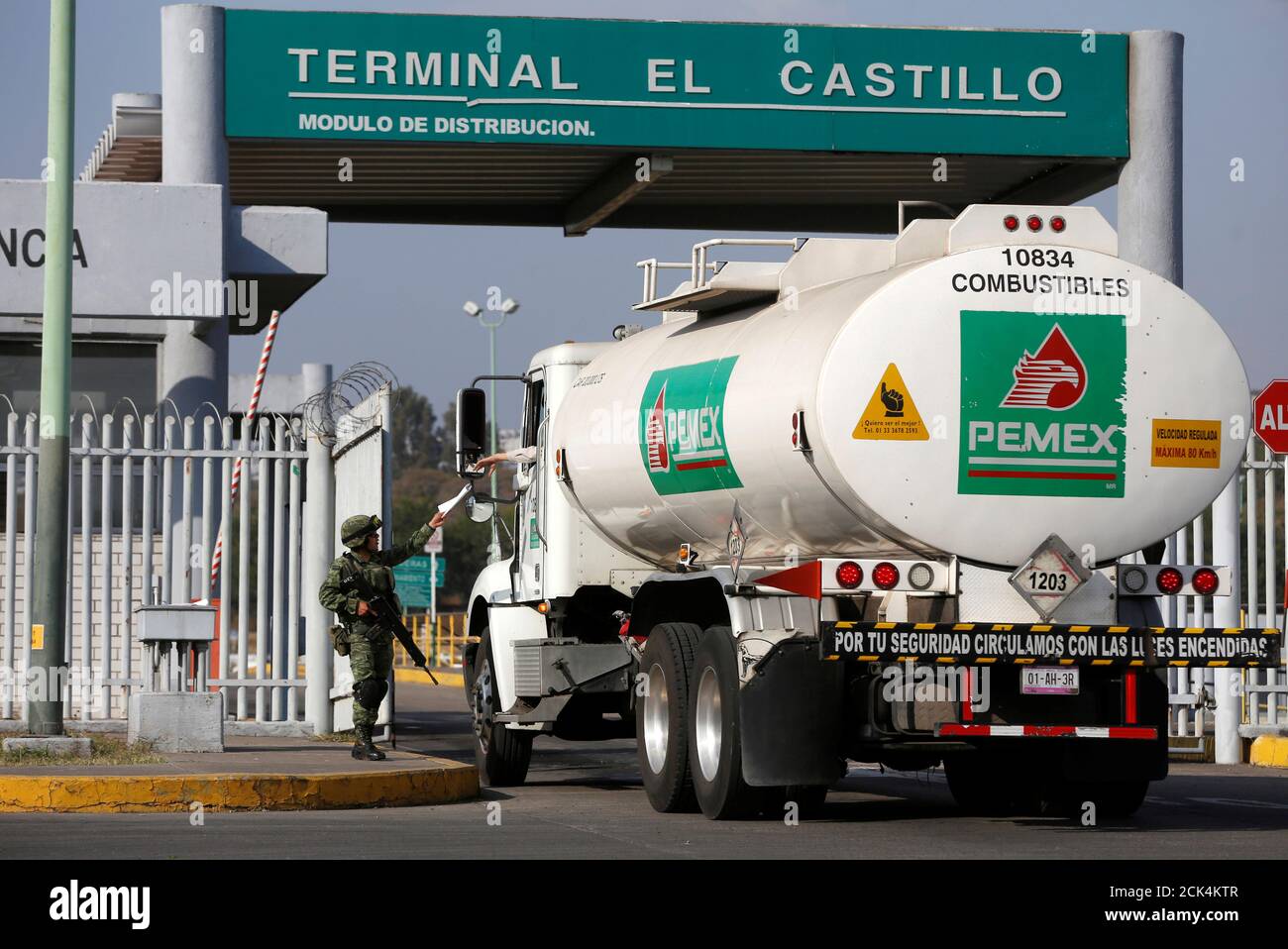 Oil terminal gate hi-res stock photography and images - Alamy