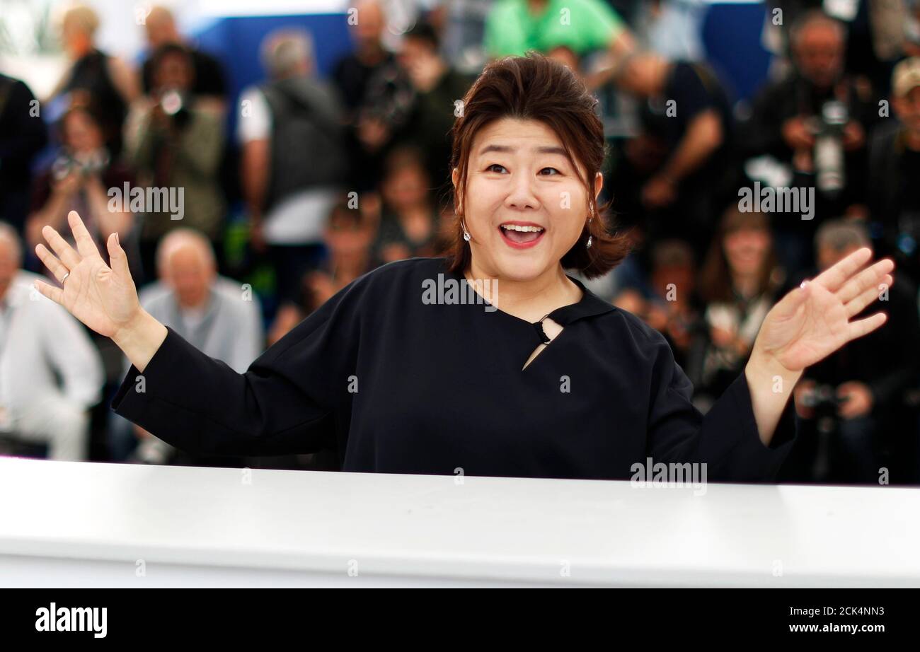 Gisaengchung 2019 hi-res stock photography and images - Alamy