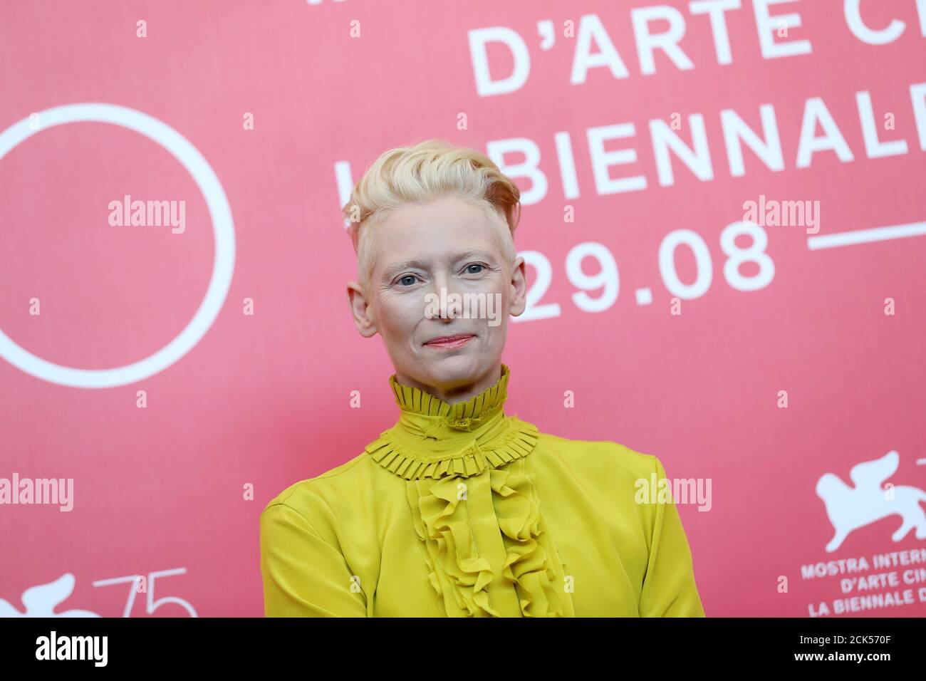 Tilda swinton venezia hi-res stock photography and images - Alamy