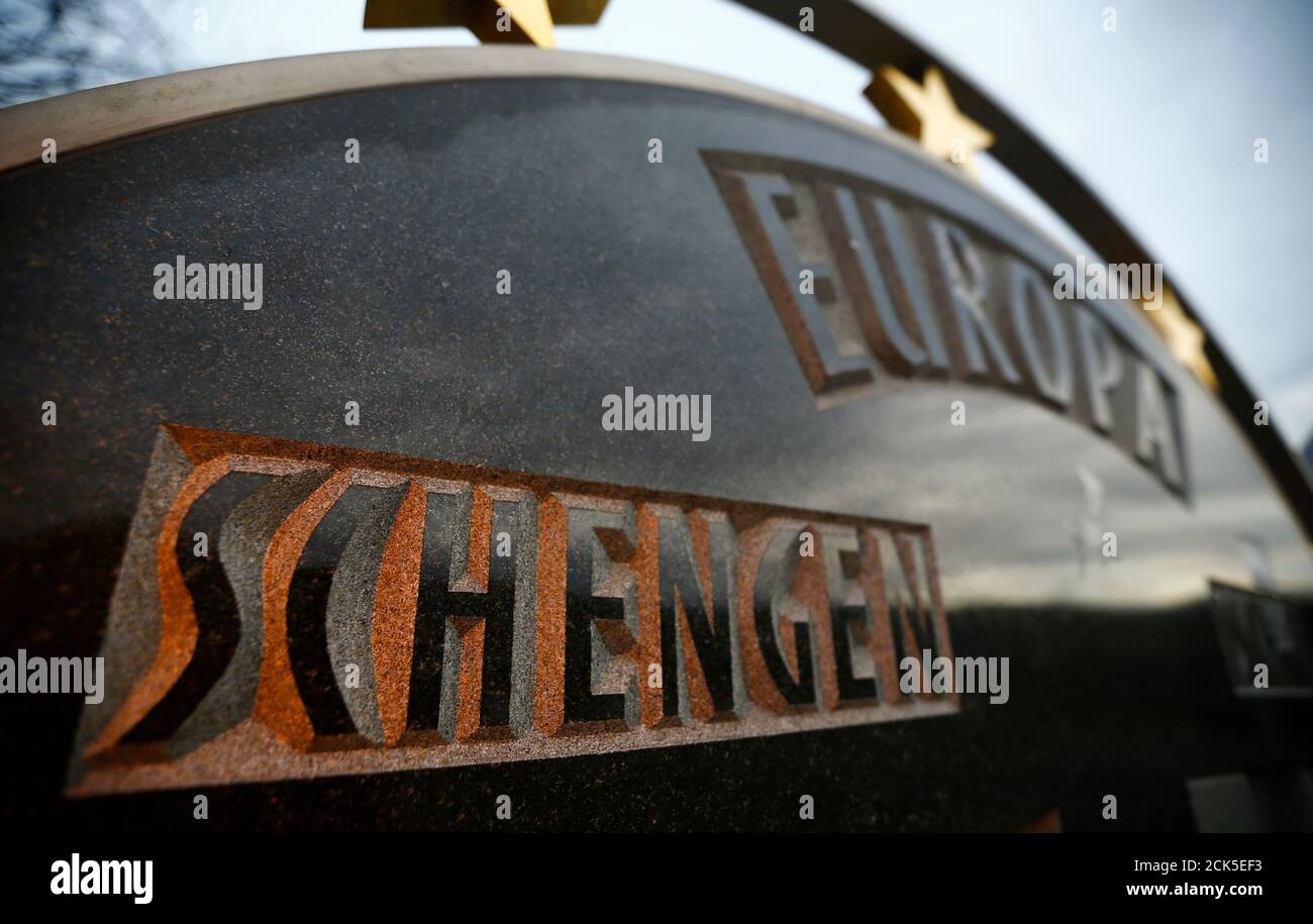 Schengen agreement 1985 hi-res stock photography and images - Alamy