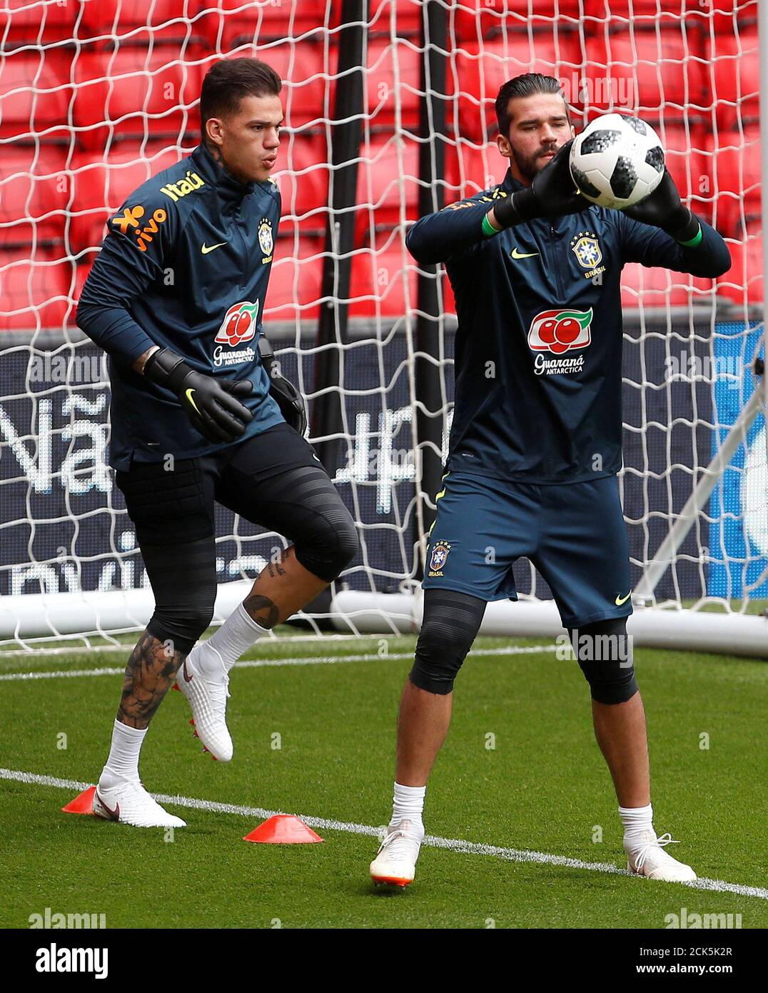 Ederson alisson hi-res stock photography and images - Alamy