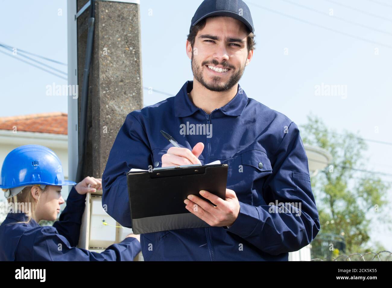 Man reading an electric meter hi-res stock photography and images - Alamy