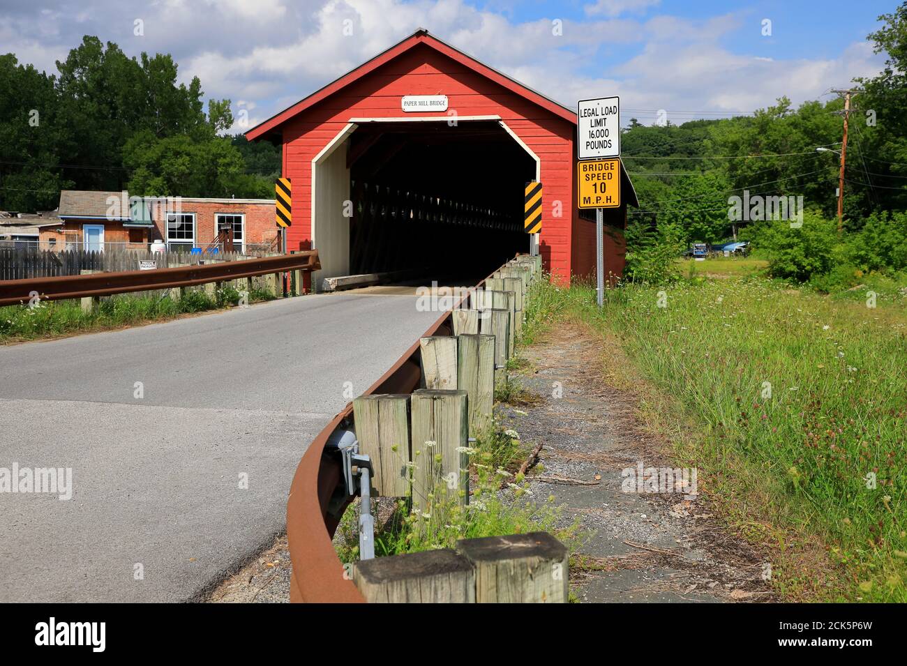 Bennington falls bridge hi-res stock photography and images - Alamy