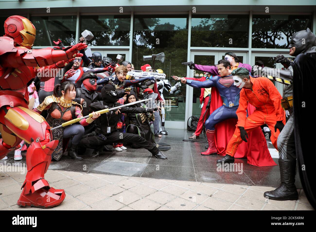 Dc comic characters hi-res stock photography and images - Alamy