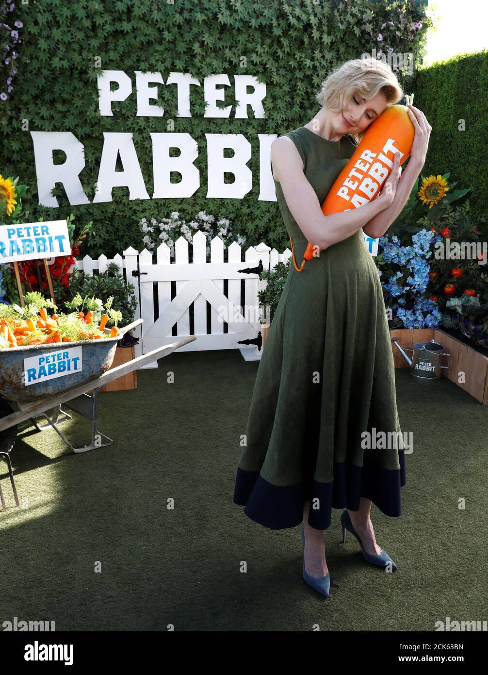 Peter rabbit movie hi-res stock photography and images - Alamy
