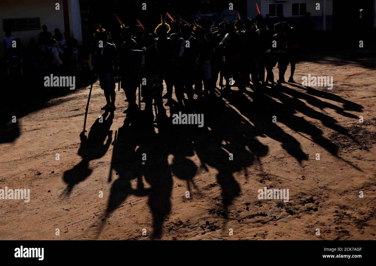Kayapo dance hi-res stock photography and images - Alamy