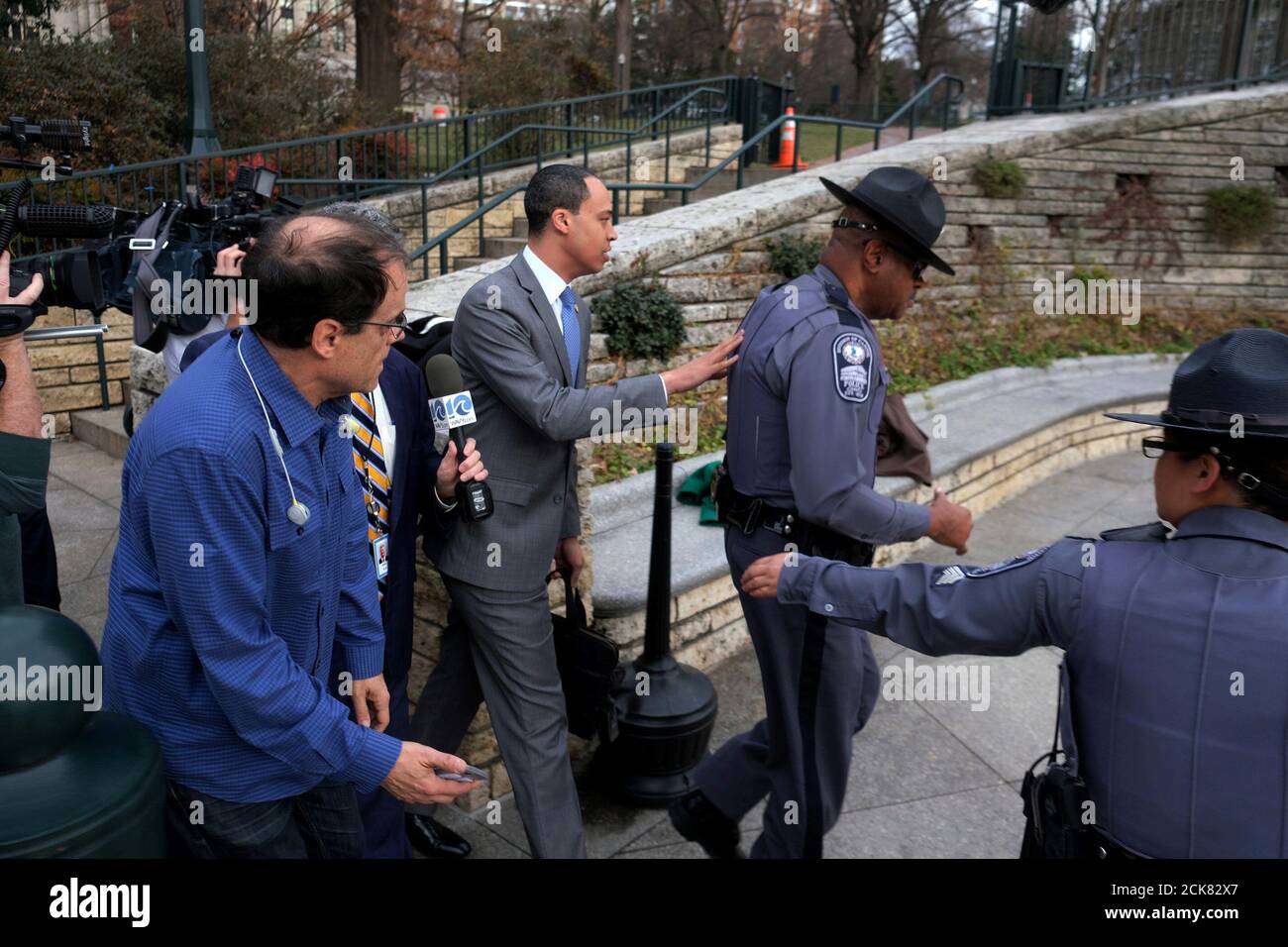 Virginia house of delegates session hi-res stock photography and images ...