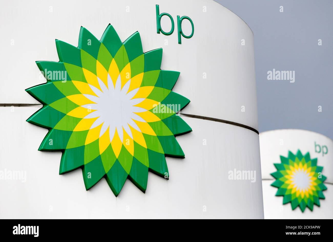 Bp logos hi-res stock photography and images - Alamy