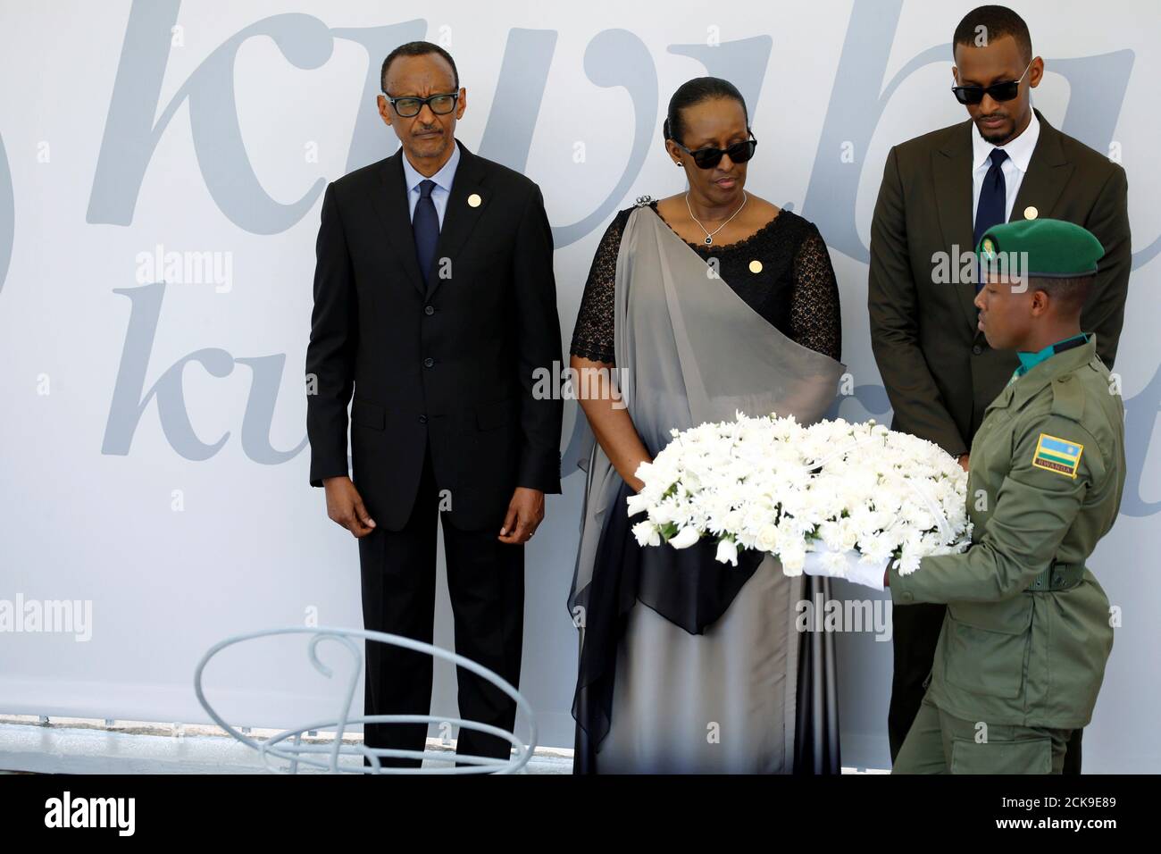 25th anniversary wreath hi-res stock photography and images - Alamy