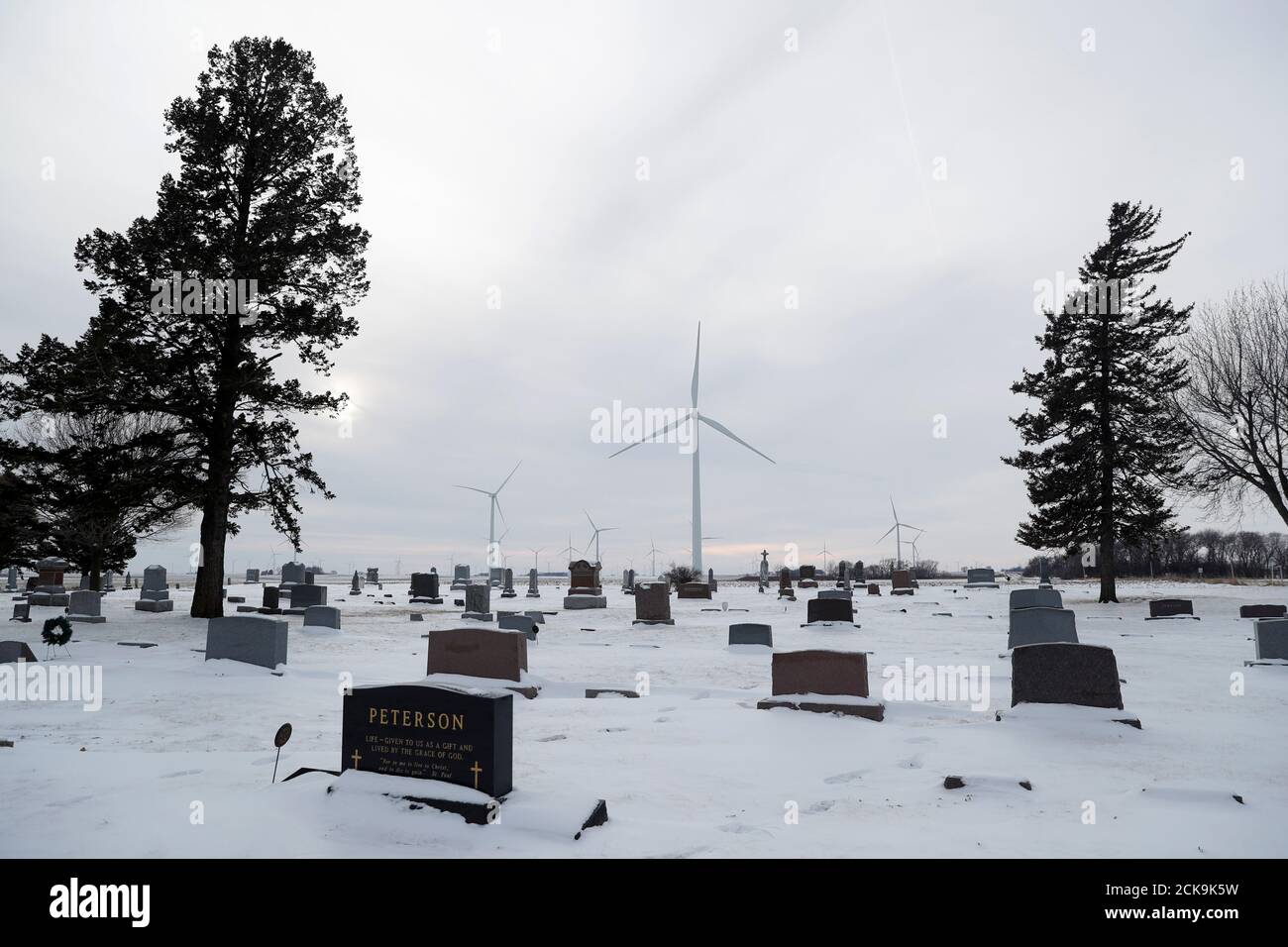 Iowa wind turbines hi-res stock photography and images - Alamy