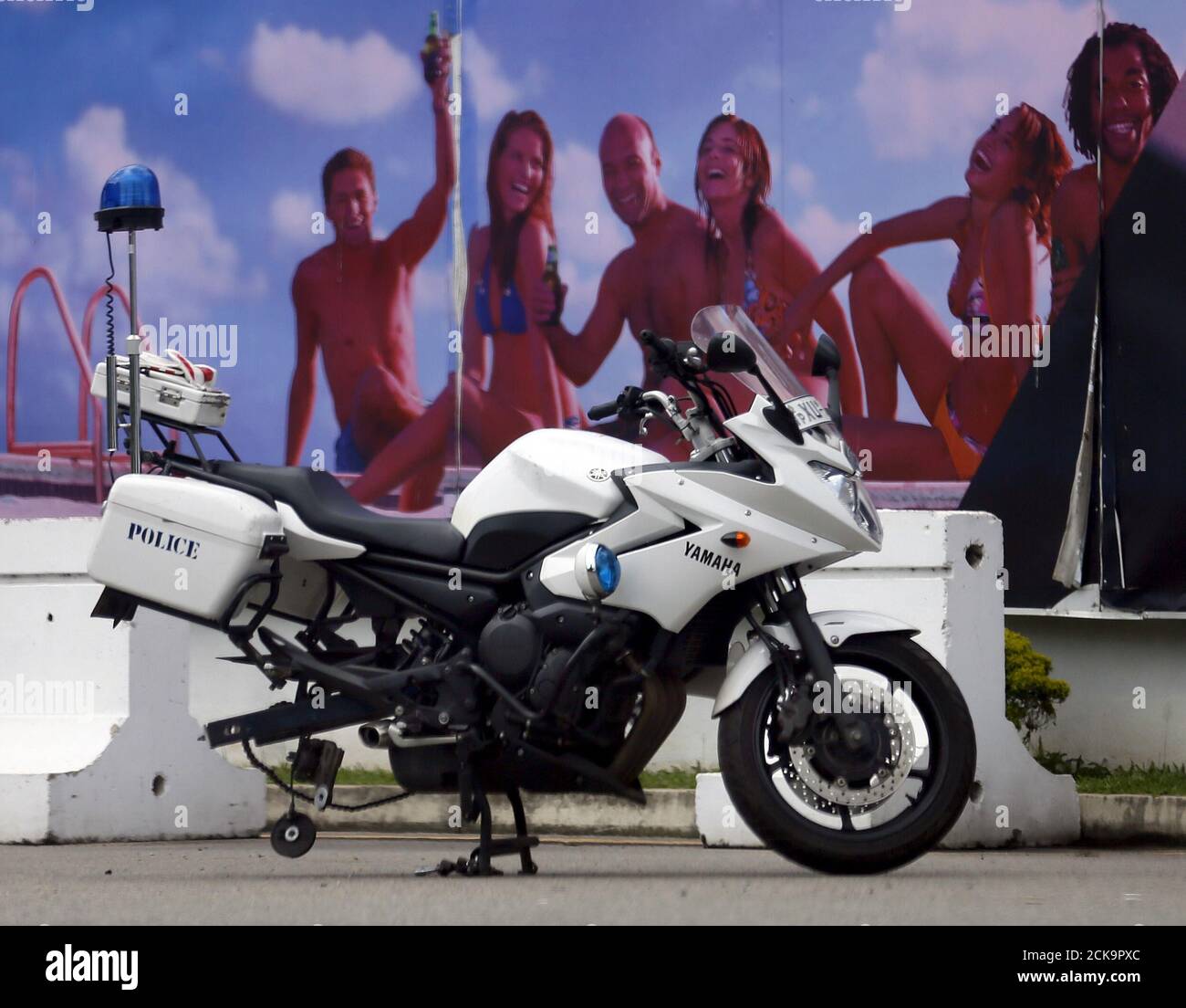Colombo road sign hi-res stock photography and images - Alamy