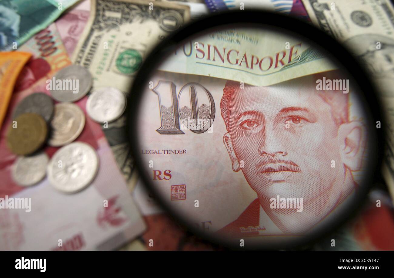Singapore currency hi-res stock photography and images - Alamy