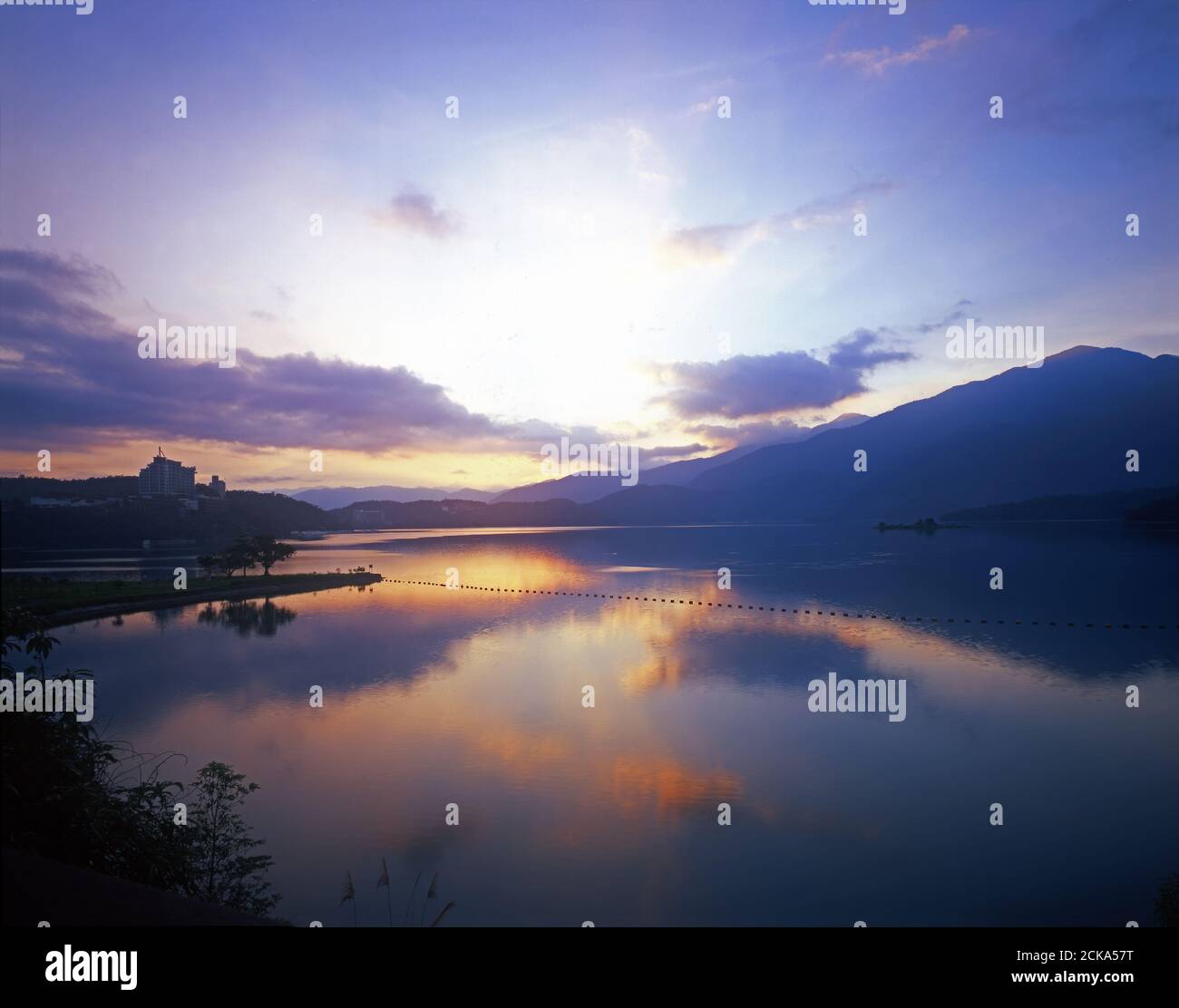 Taiwan Nantou Yuchi Sun Moon Lake Dawn Stock Photo - Alamy