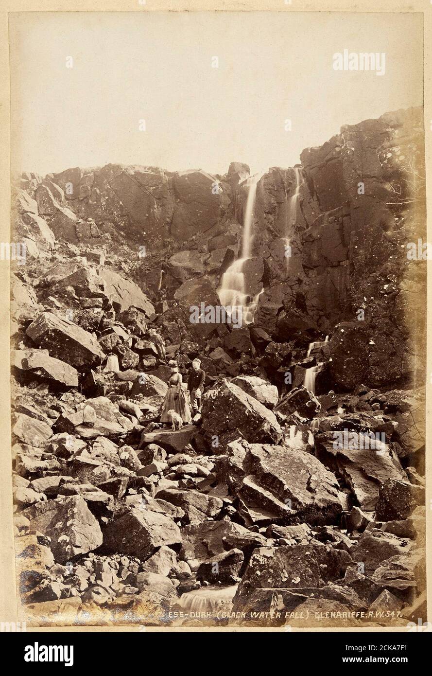 Vintage black white waterfall hi-res stock photography and images - Alamy