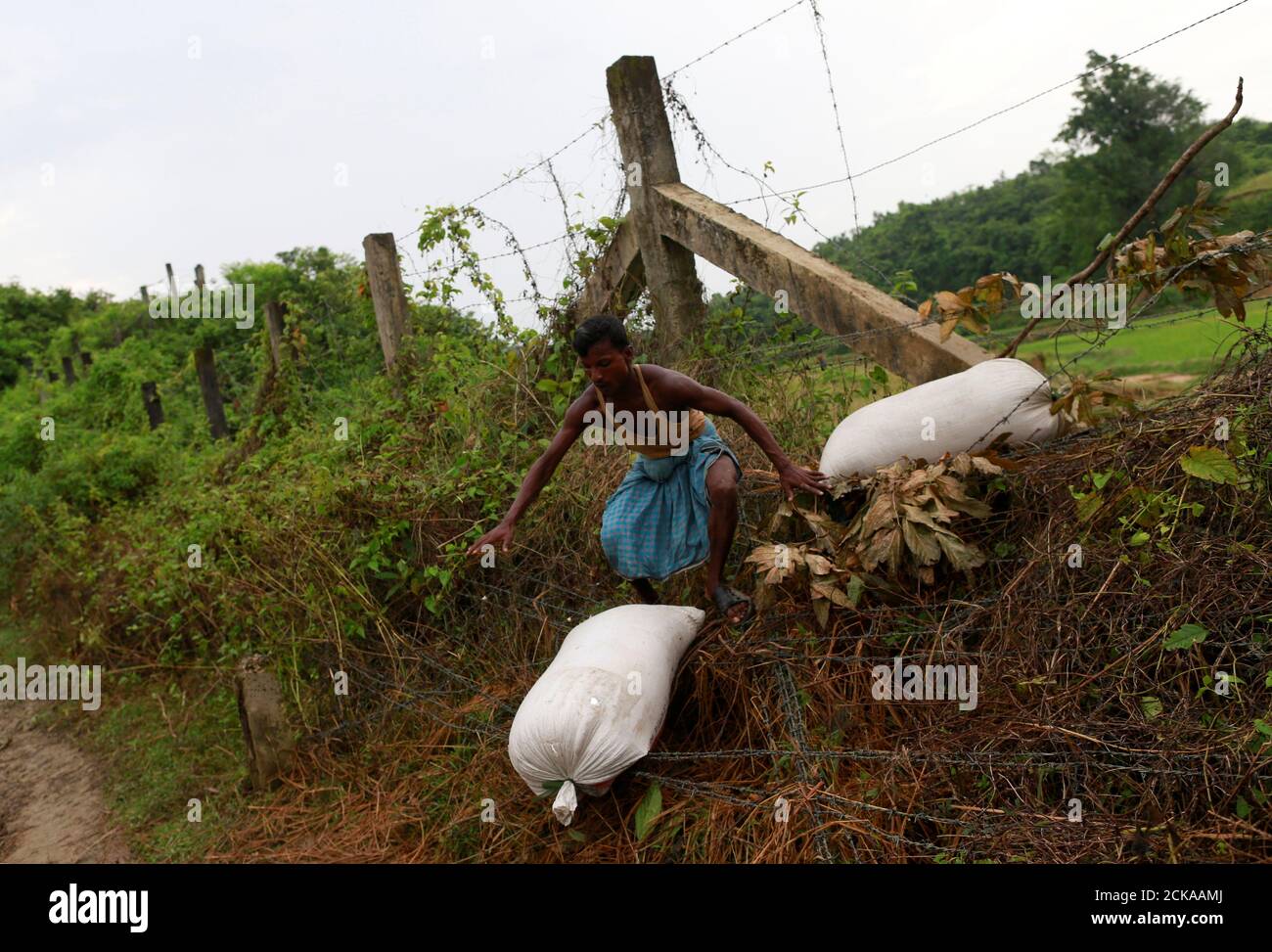 Myanmar Border Fence High Resolution Stock Photography and Images - Alamy