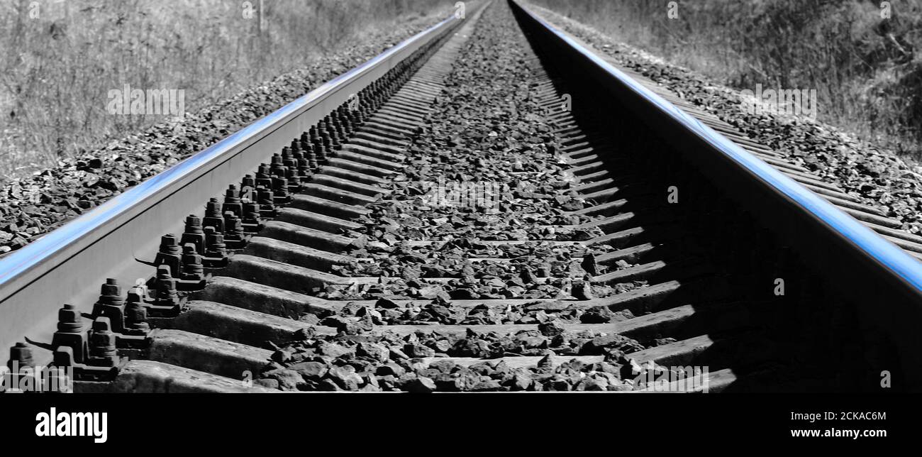 Empty railroad track hi-res stock photography and images - Alamy