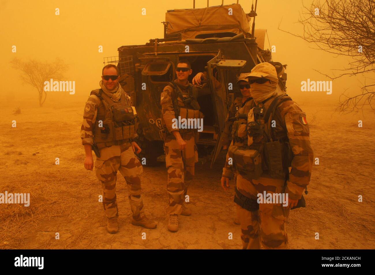 Operation sandstorm hi-res stock photography and images - Alamy