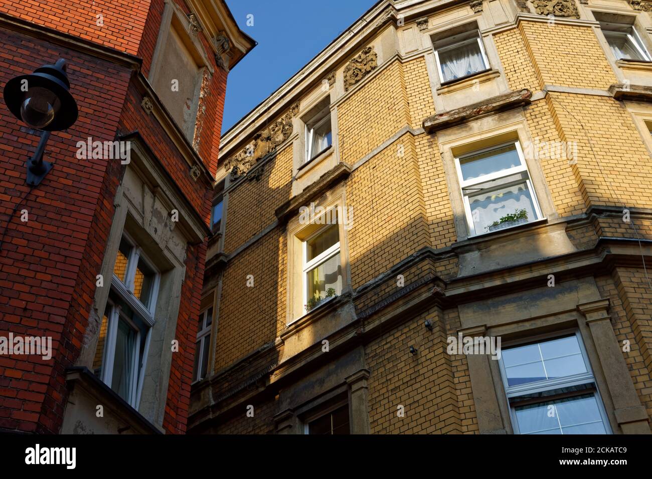 Regular residential houses in hi-res stock photography and images - Alamy