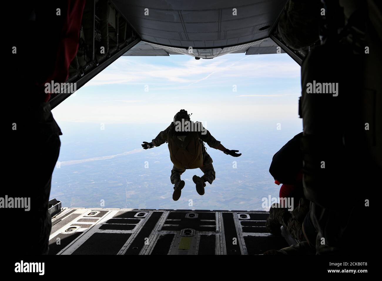 Jumpmaster course hi-res stock photography and images - Alamy