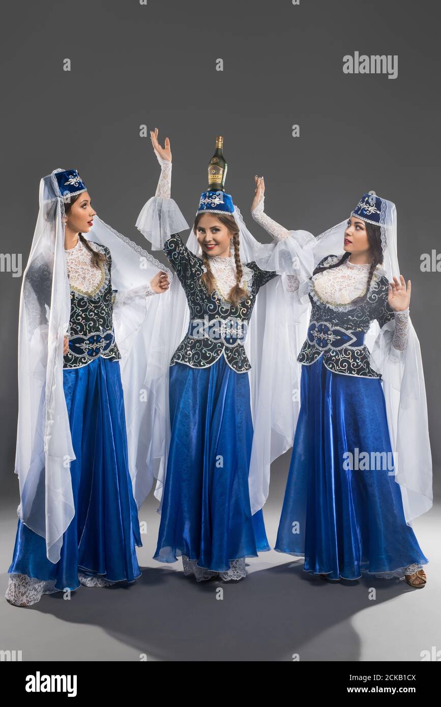 Beautiful girls in georgian dresses shot Stock Photo - Alamy