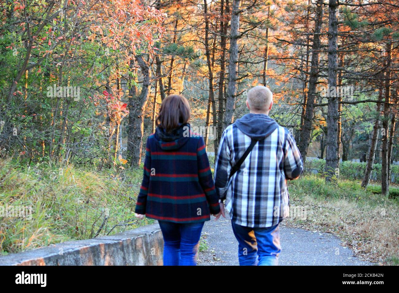 Fall people hi-res stock photography and images - Alamy