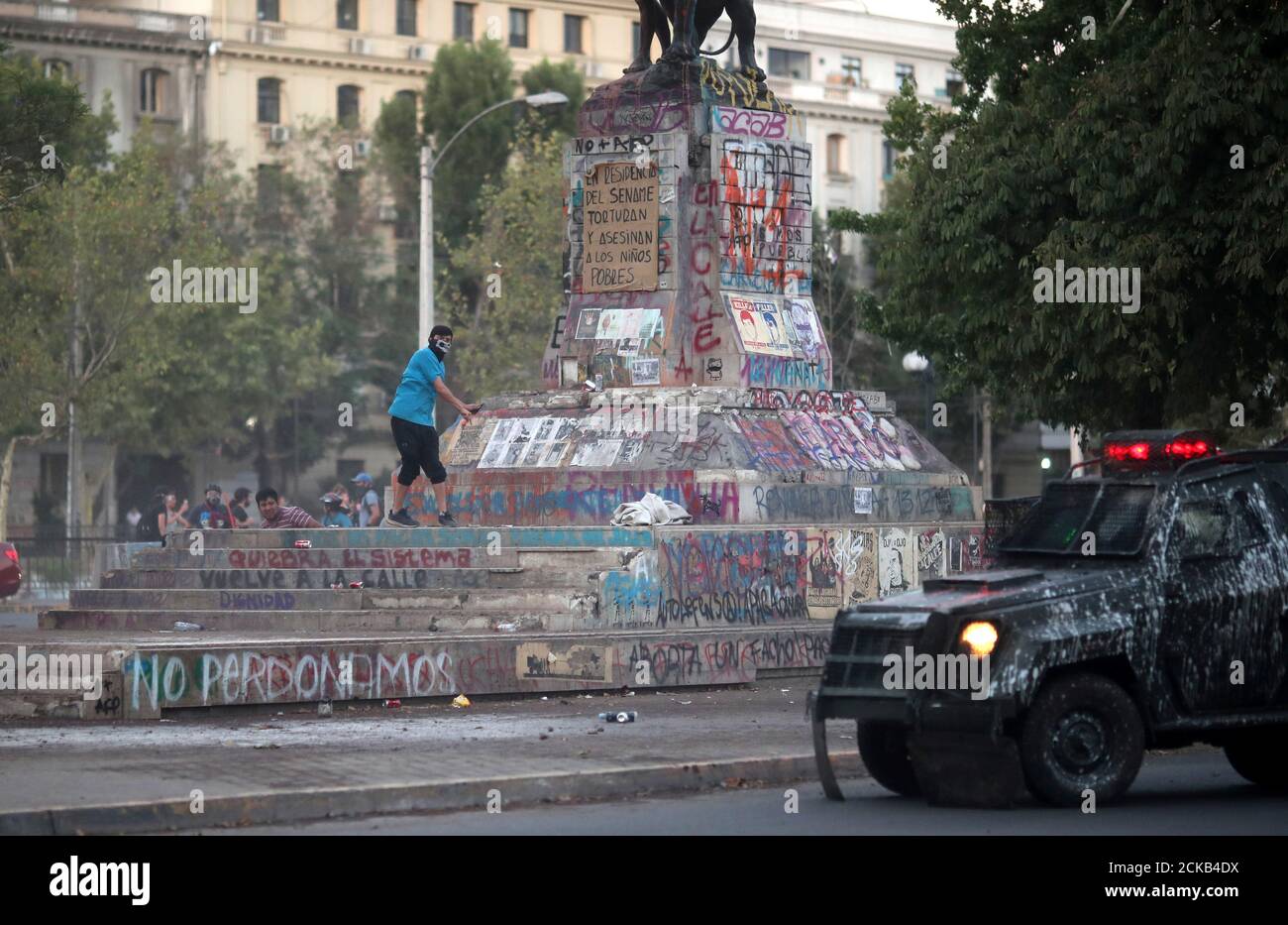 Defaced monument hi-res stock photography and images - Alamy